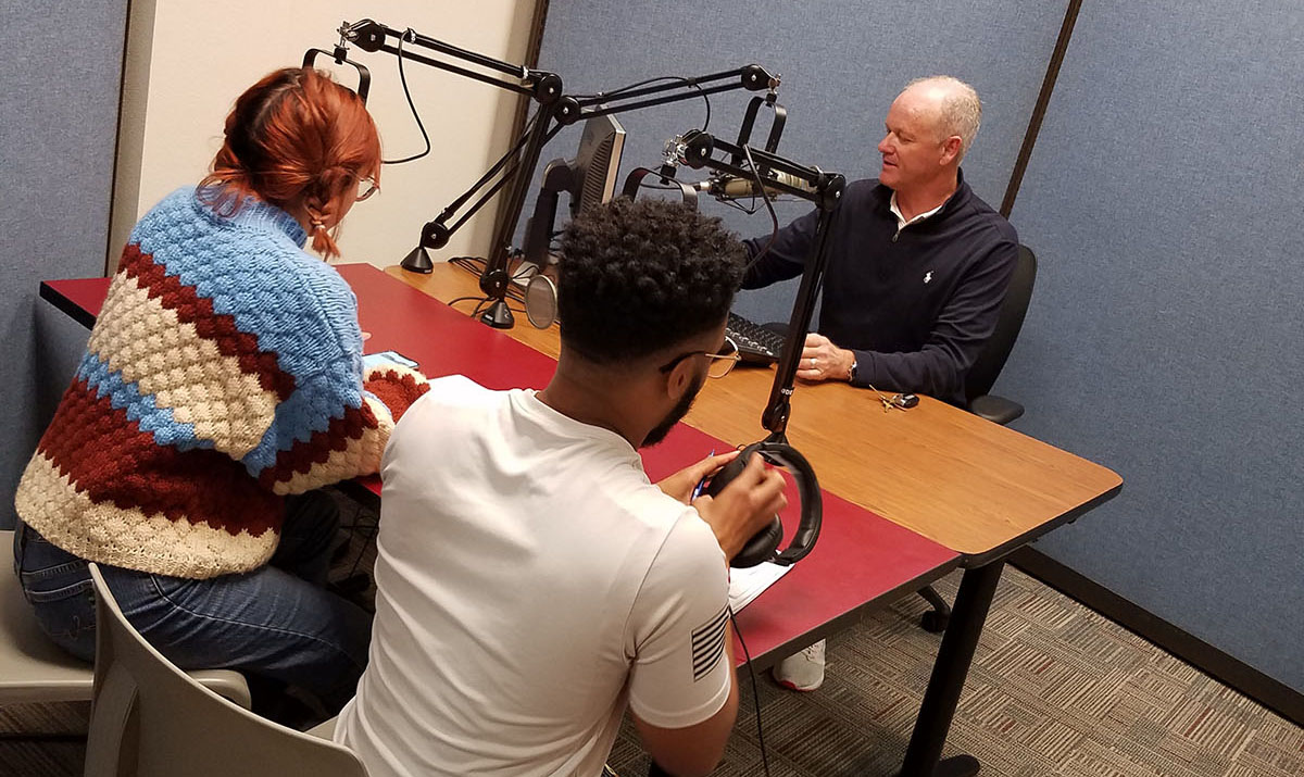 Comm to host podcaster meet-up, Nov. 13